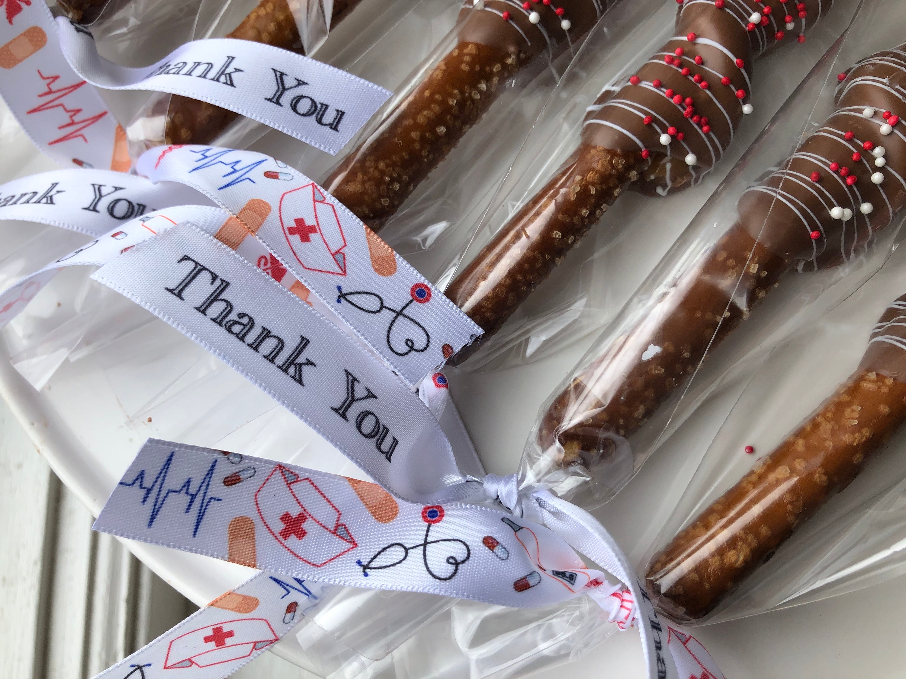 1 Dozen Nurse Chocolate Pretzels Nurse Theme RN Cookies - Etsy