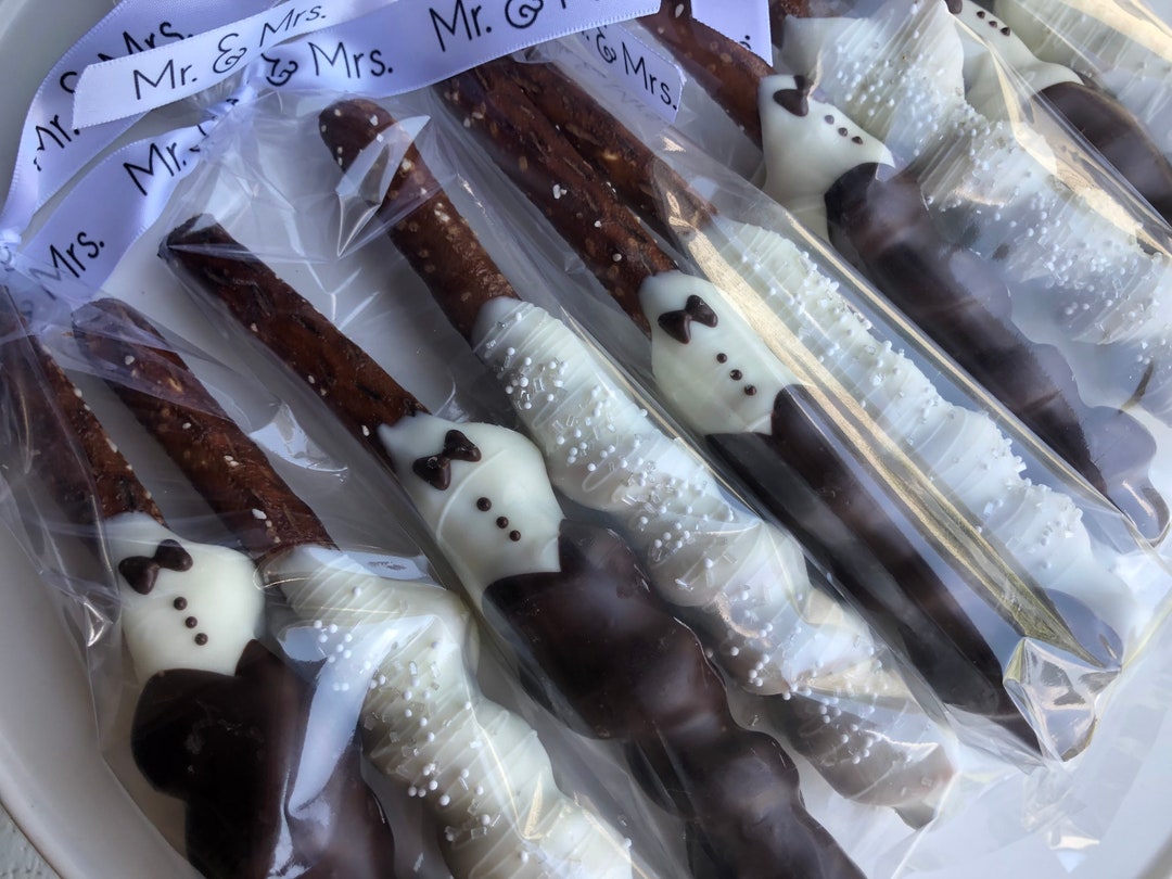 Bride and Groom Chocolate Covered Pretzels- Wedding Favors- Engagement ...