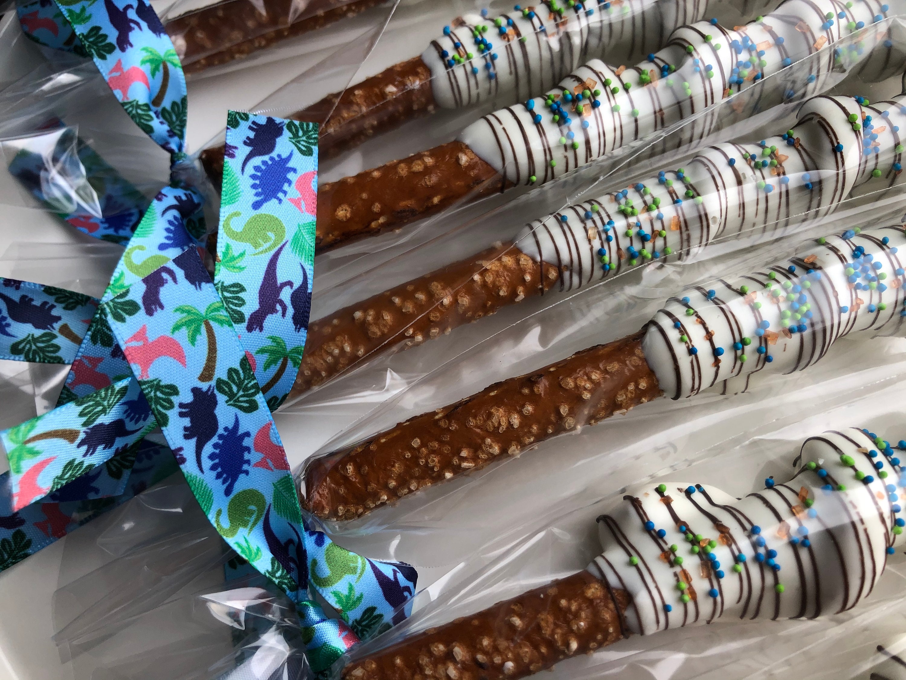 1 Dozen Dinosaur Chocolate Pretzels Dinosaur Theme Party | Etsy