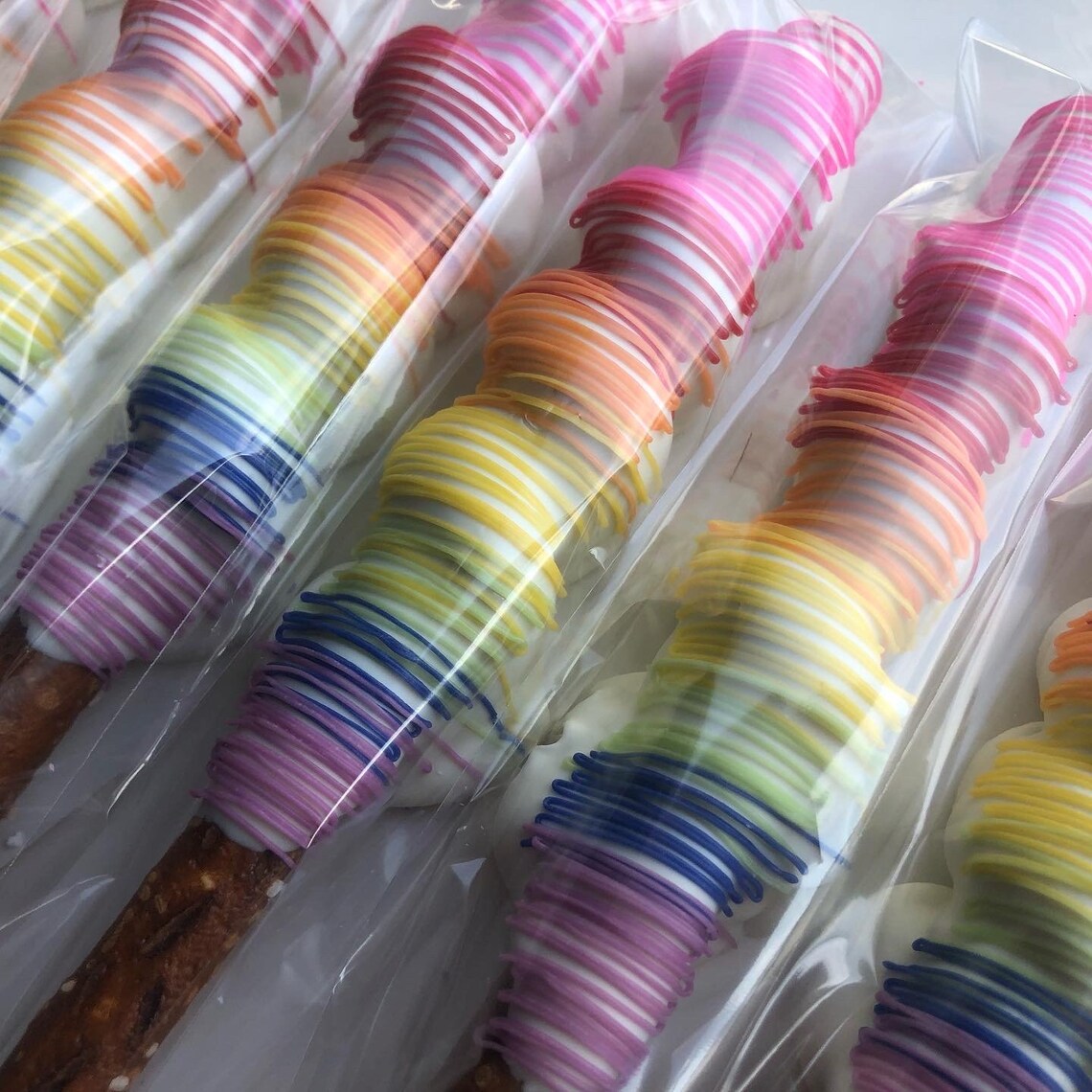 Rainbow Chocolate Caramel Pretzels, Candy Land Theme, Rainbow Party ...