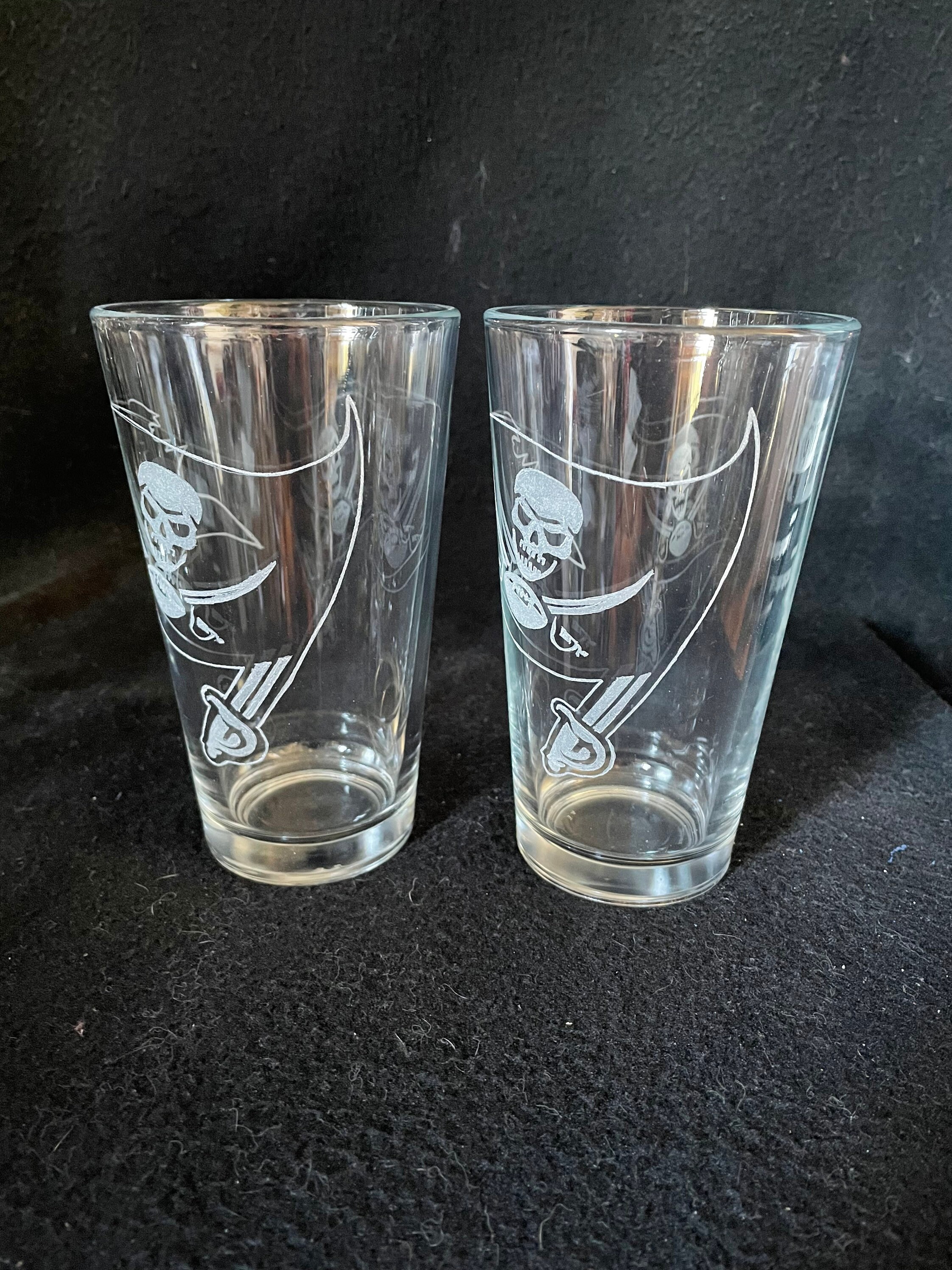 Tampa Bay Buccaneers Hand Etched Pint Glasses - Etsy UK