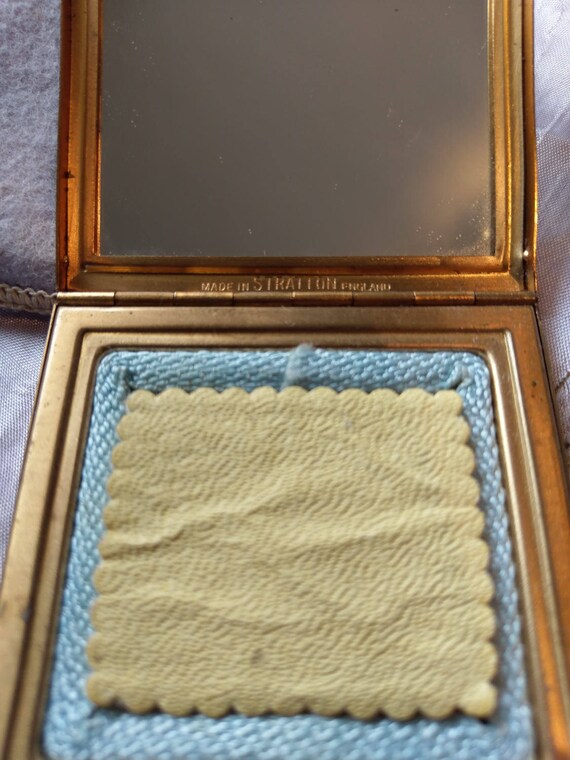 Square Brass Stratton Powder compact 1940's - Gem