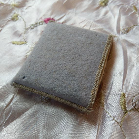 Square Brass Stratton Powder compact 1940's - Gem