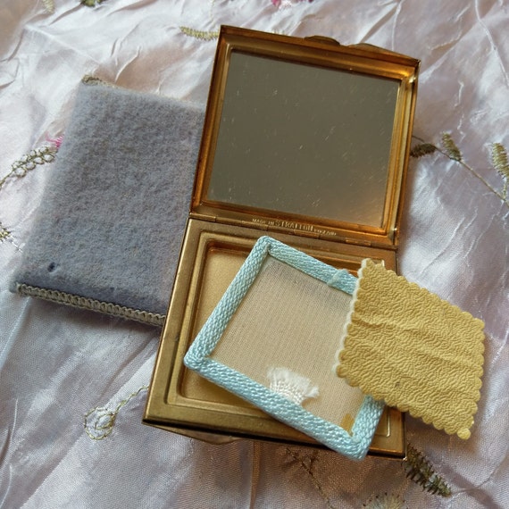 Square Brass Stratton Powder compact 1940's - Gem