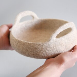 Video Tutorial / Felting Tutorials / Felted Basket / Wet Felting ...
