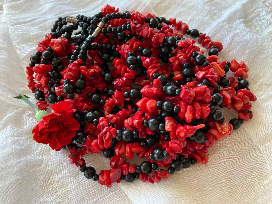 Red Branch Coral Chunky Nuggets & Black Wood Round Beads ~ 17" Strand ...