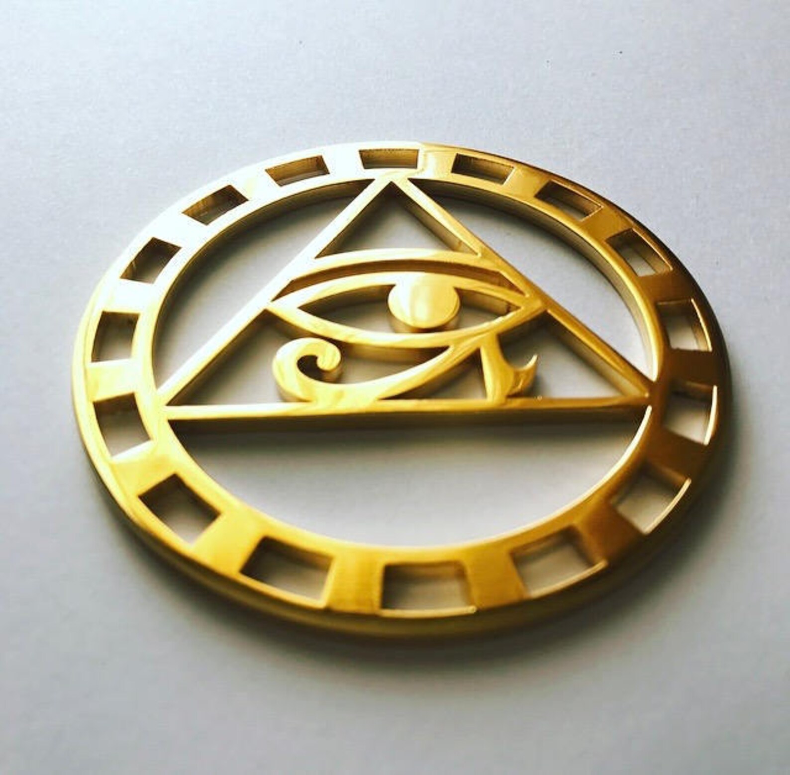 Eye of Horus Gold 24k Plated Tool - Etsy México