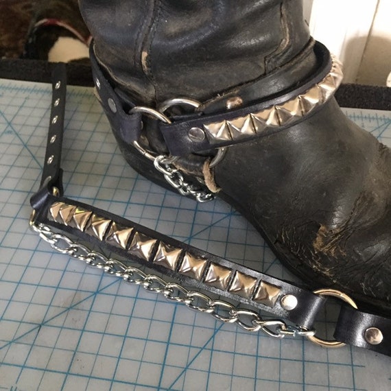 Pair of One Row Pyramid Studded Bootstraps - Etsy