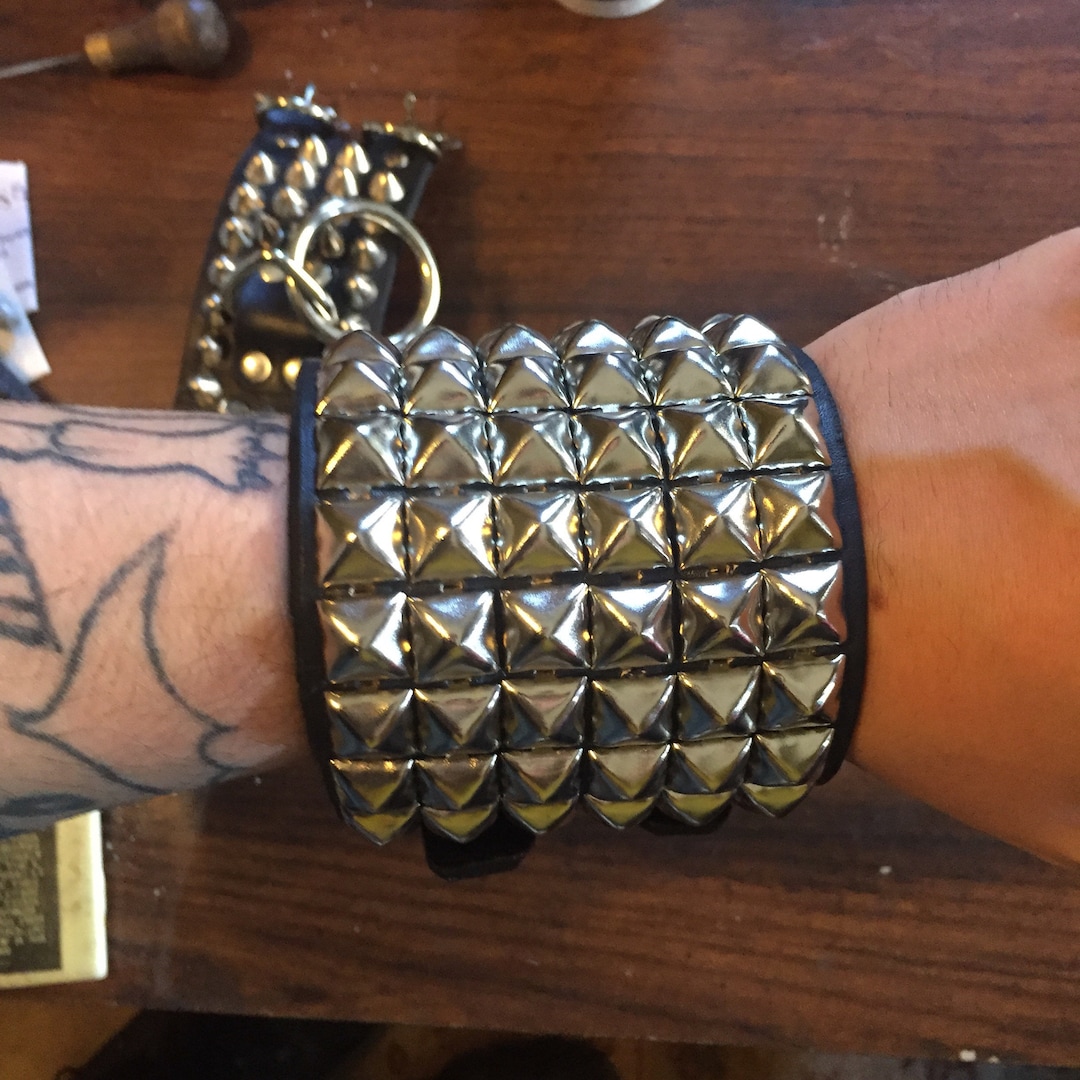 6 Row Heavy Metal Studded Pyramid Studded Gauntlet - Etsy