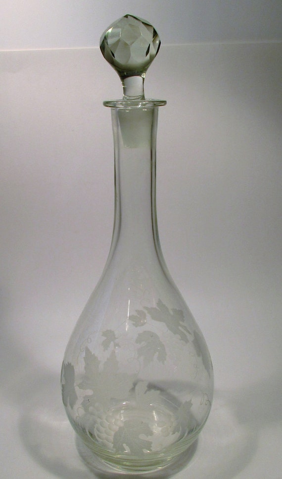 Antique Glass Wine Decanter - Glass Designs