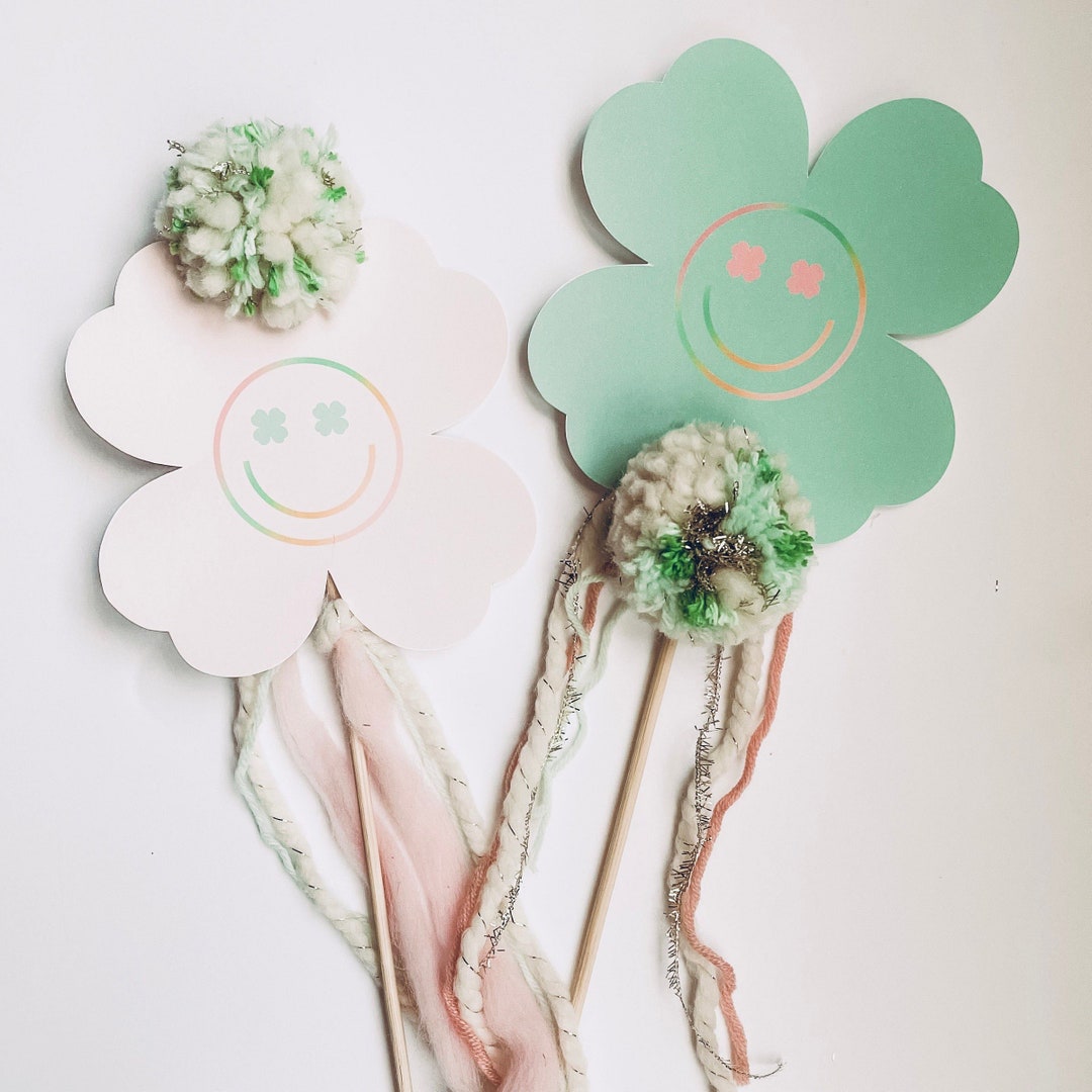 St. Patrick’s Day Printable Wands, Instant Download Clover Photo Prop ...