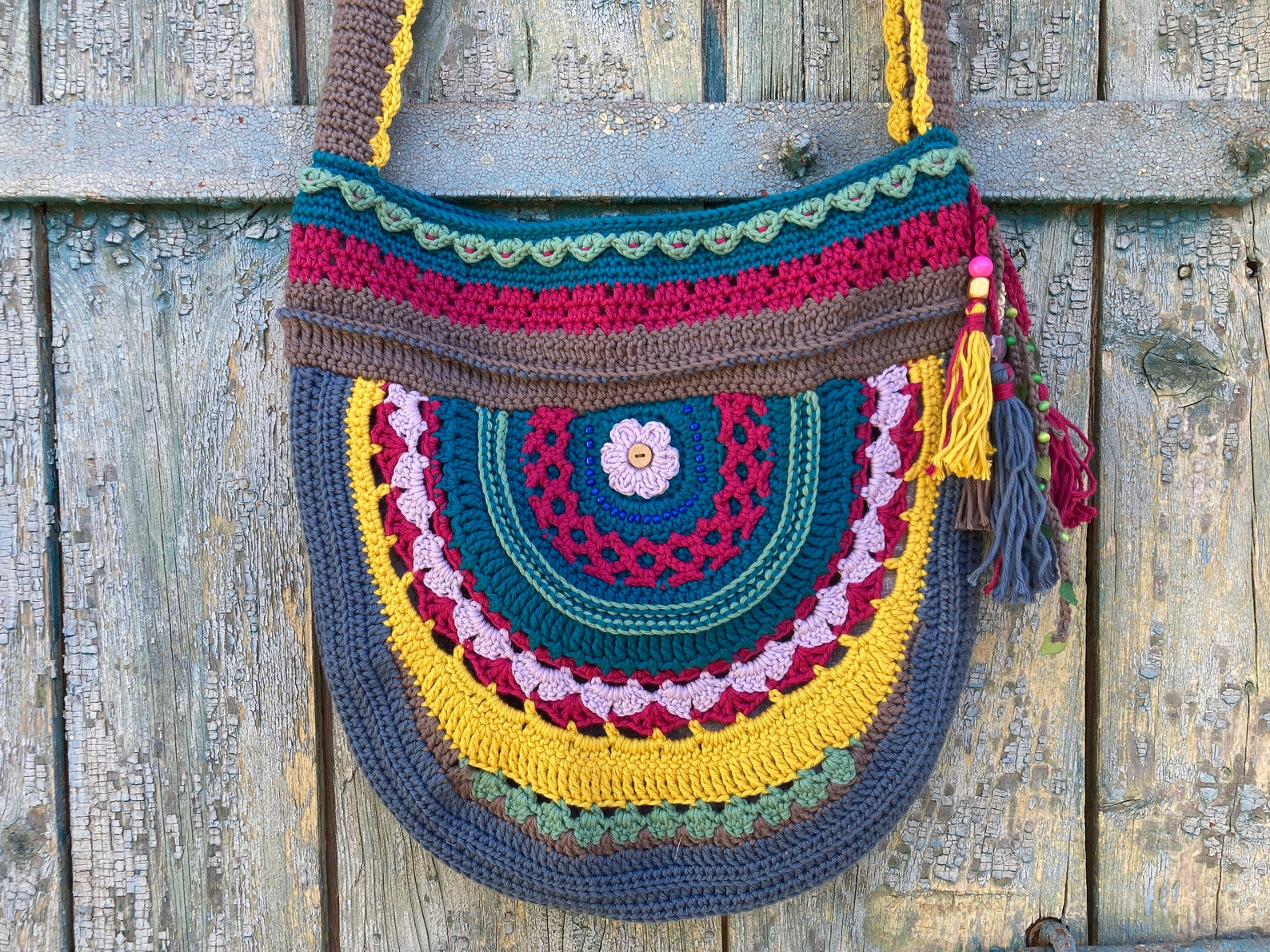 Iris Colorful Bohemian Purse Crochet Pattern | Crochet Shoulder Boho ...