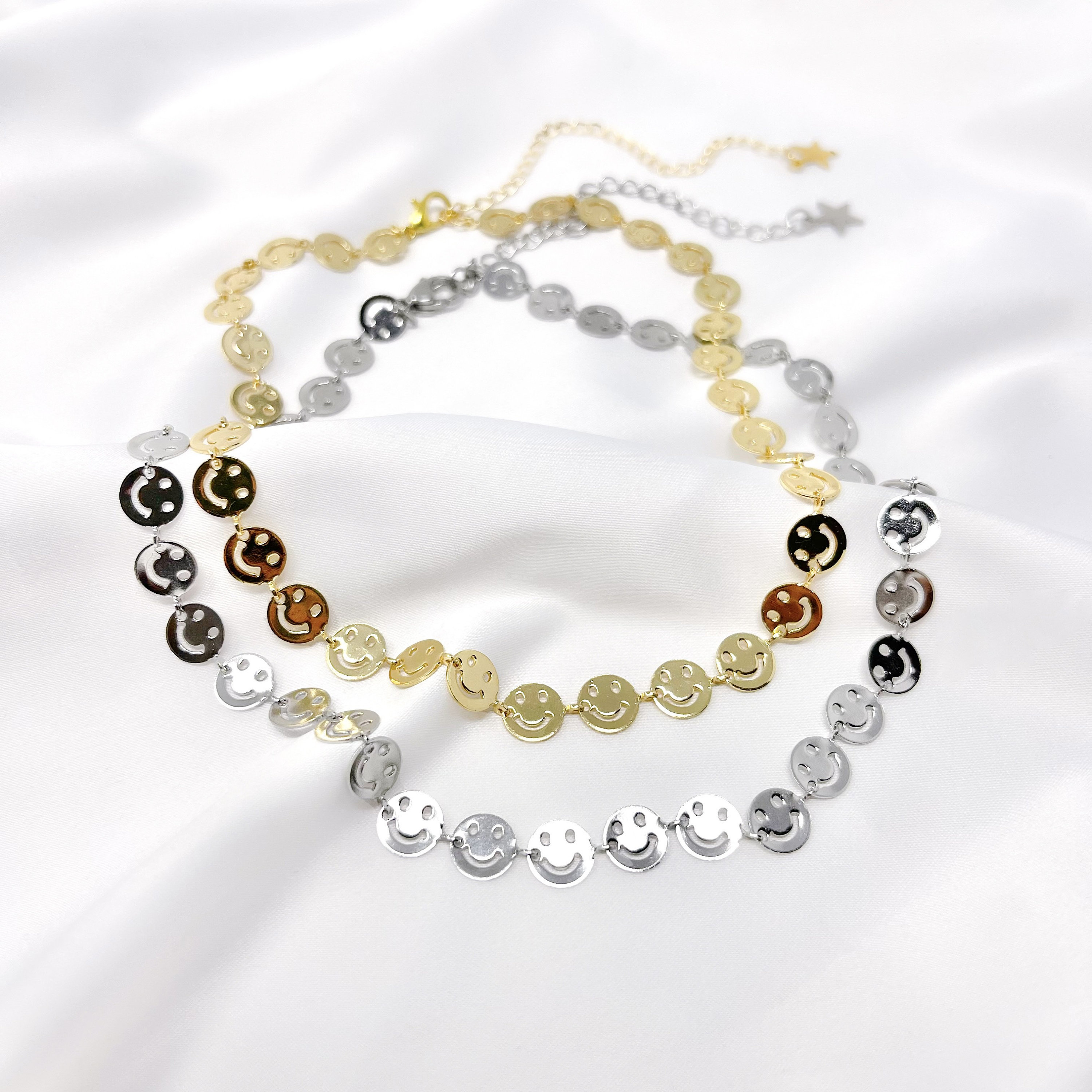 Gold Smiley Face Choker, Adjustable Resizable Gold Plated Smiley Happy ...