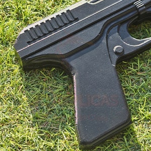 Aliens HK VP70 Hand Gun Prop Replica Pistol USCM Colonial Marines ...