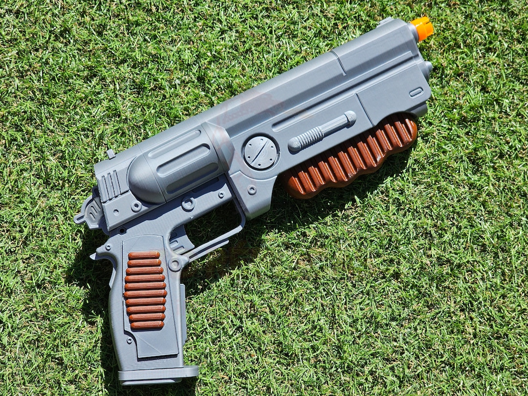 Fallout Maximus 10mm Revolver Prop Replica Lucy Pistol Cosplay Gun ...