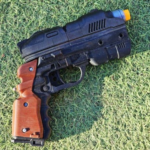 Doom 3 Hero Revolver Prop Replica Gun Pistol - by Dreamofprops - Etsy