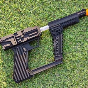 V Visitors Costume - Etsy