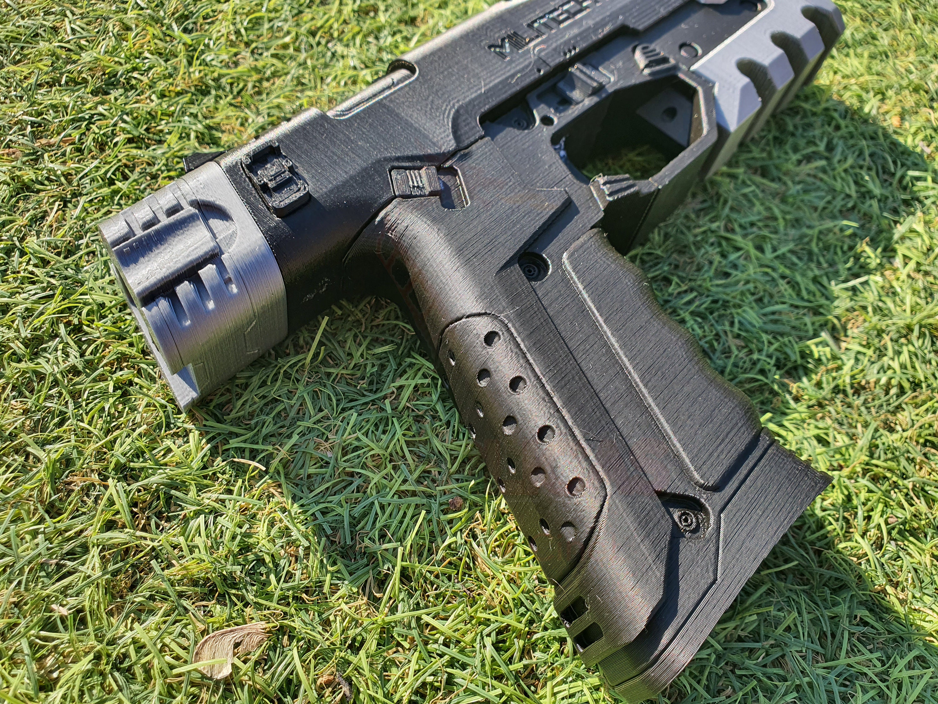 Militech M-10AF Lexington Pistol Gun Prop Replica Blaster - Etsy UK