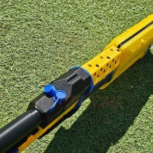 Budget Arms Carnage Shotgun Prop Replica Cyberpunk 2077 by Dreamofprops ...