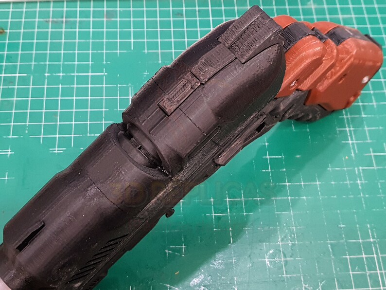 Doom 3 Hero Revolver Prop Replica Gun Pistol by Buissonland - Etsy
