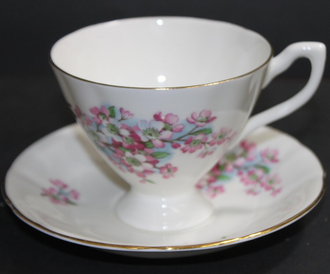 Vintage Giftcraft Bone China Teacup & Saucer Set | English Teacup ...