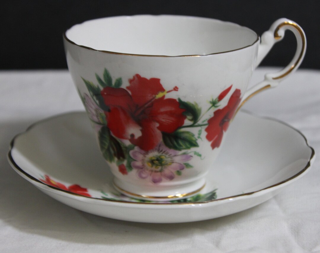 Regency Teacup | Red Clematis, English Teacup, Pretty Teacup, Vintage ...