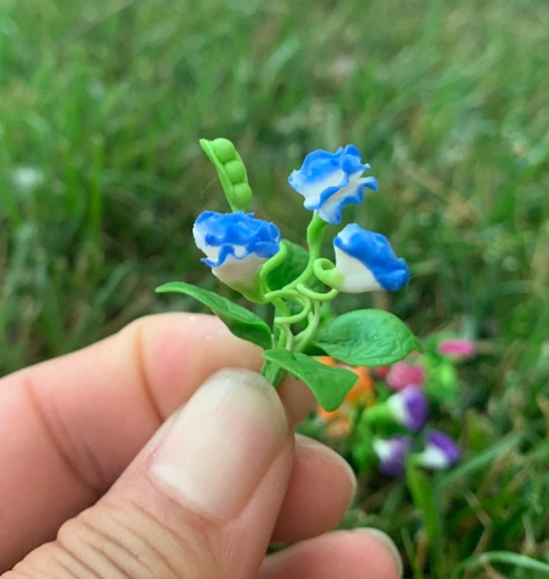 1 Set of Miniatures Clay Flowers Art Handmade Tiny Sweet Pea Cute Hand ...