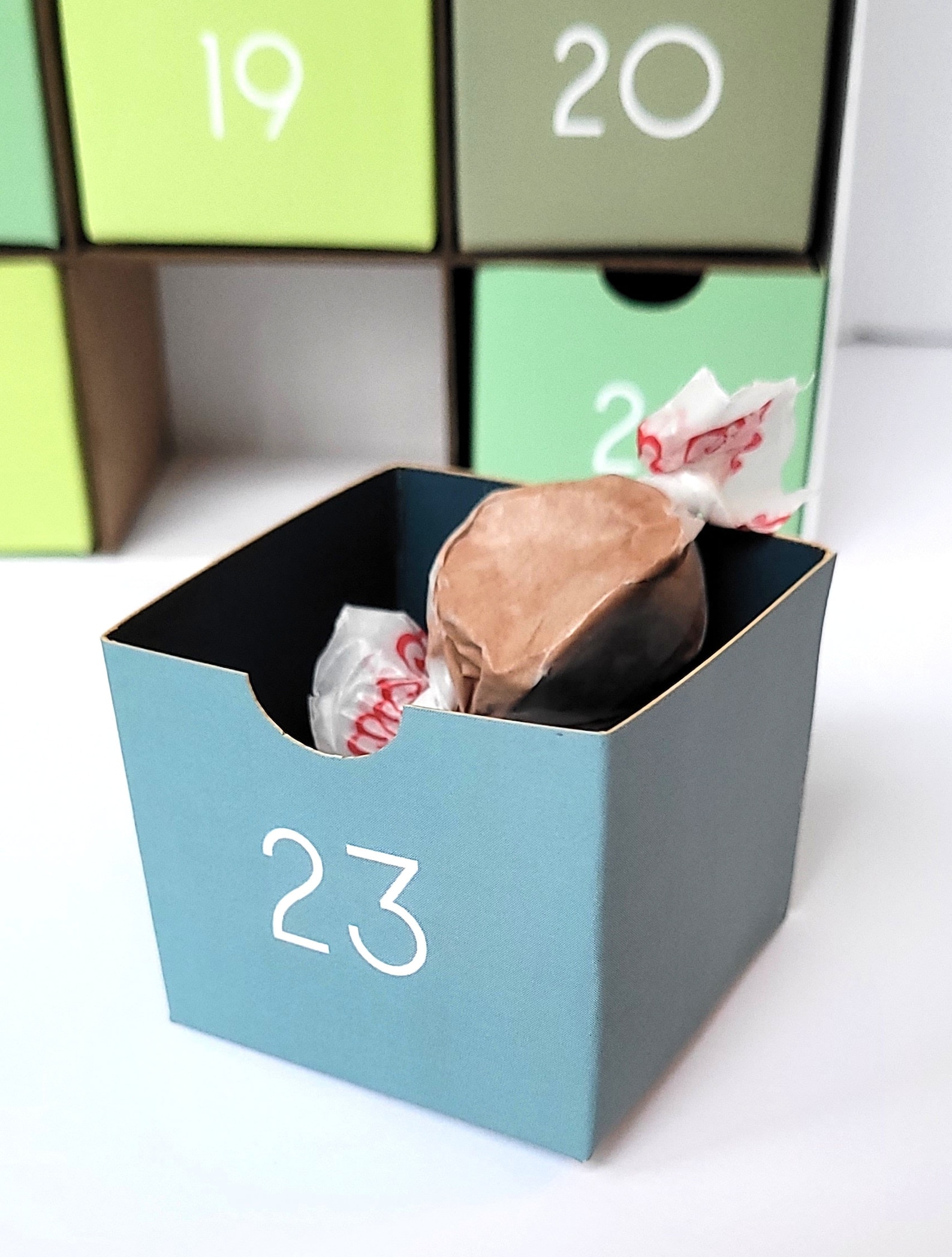 Cardboard DIY Fill-your-own Countdown Box / Holiday Advent Calendar ...