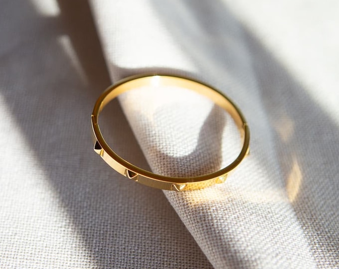 Small Gold Square Pyramid Rivet Bangle Bracelet, Thin Gold Rivet Stud ...
