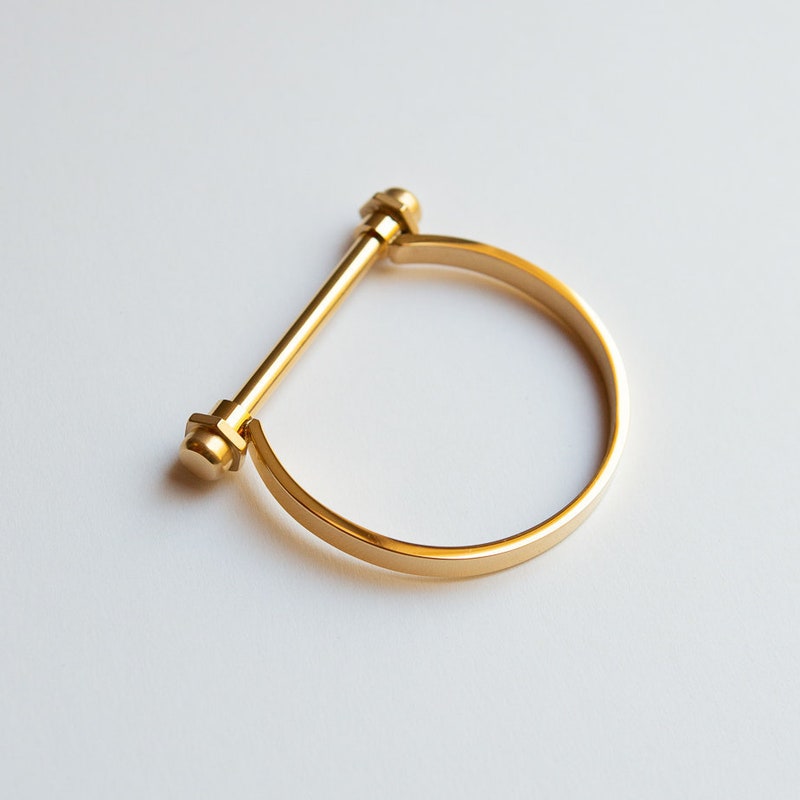 Bar Screw on Bracelet - Etsy