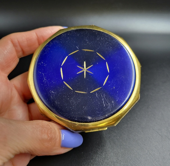 Vintage Compact. Convertible Compact. Brass/Enamel Re… - Gem