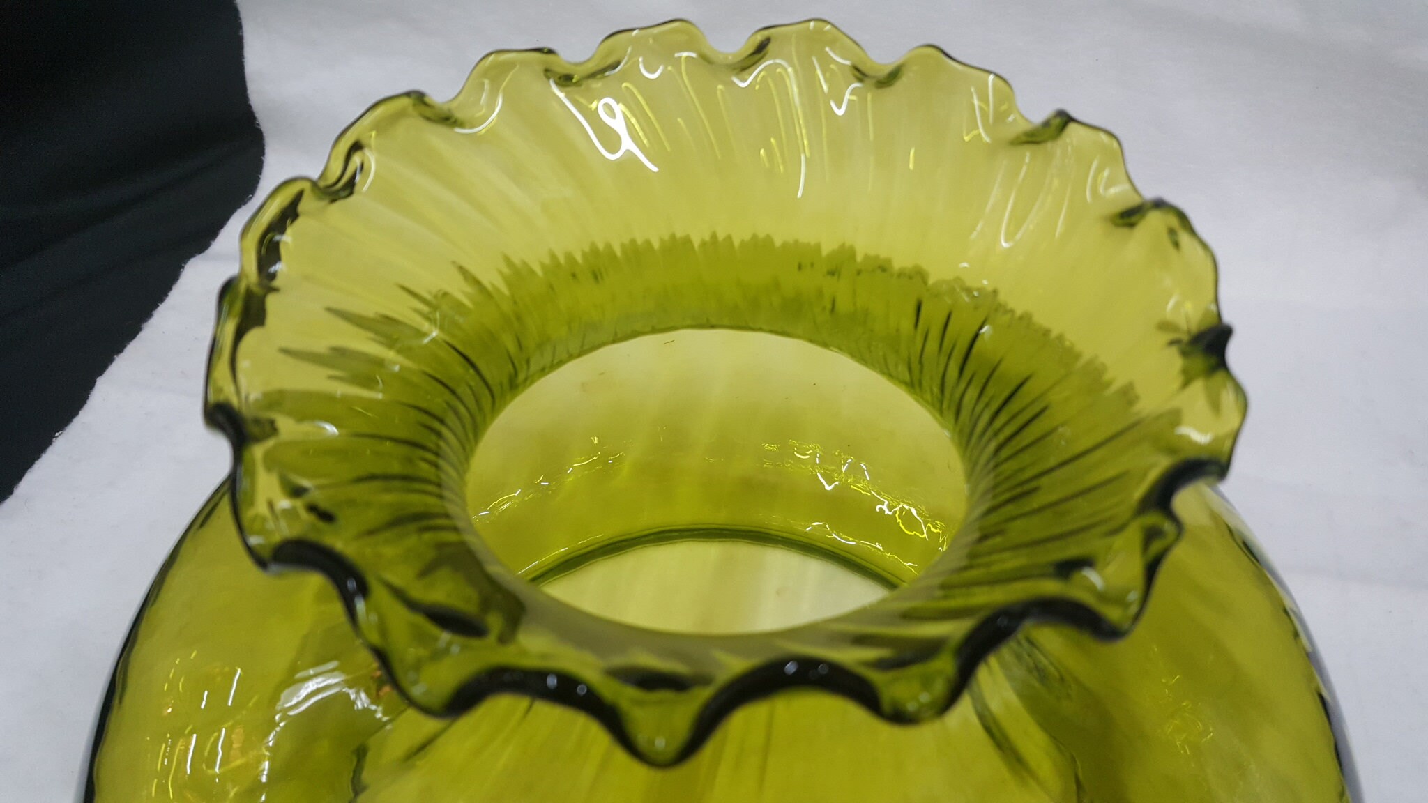 Very Large Vintage Light Green Glass Lamp Shade With Ruffled Top - Etsy 日本