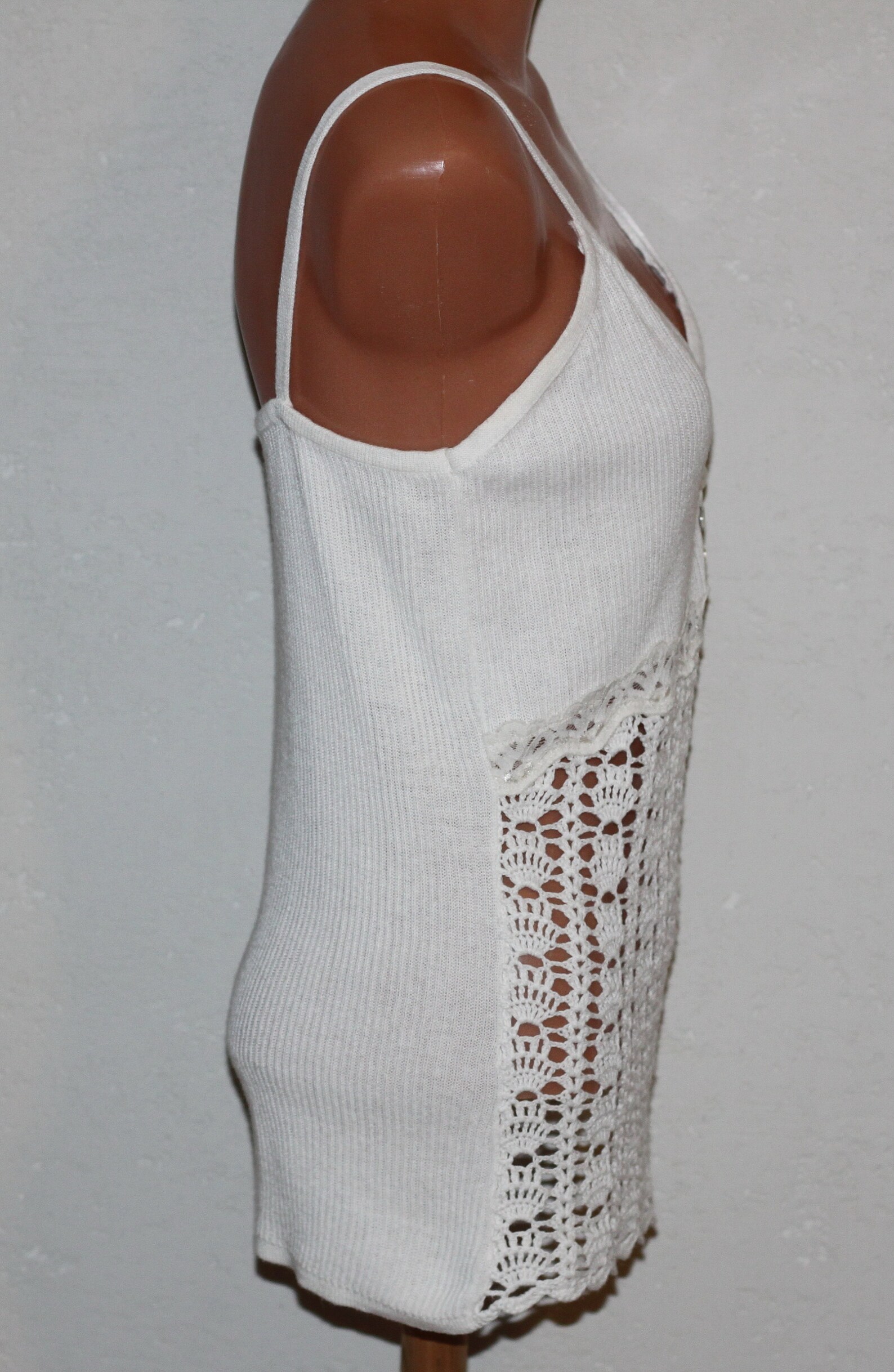 White Knitted Crocheted Sleeveless Spaghetti Strap Top With Lace Size S ...
