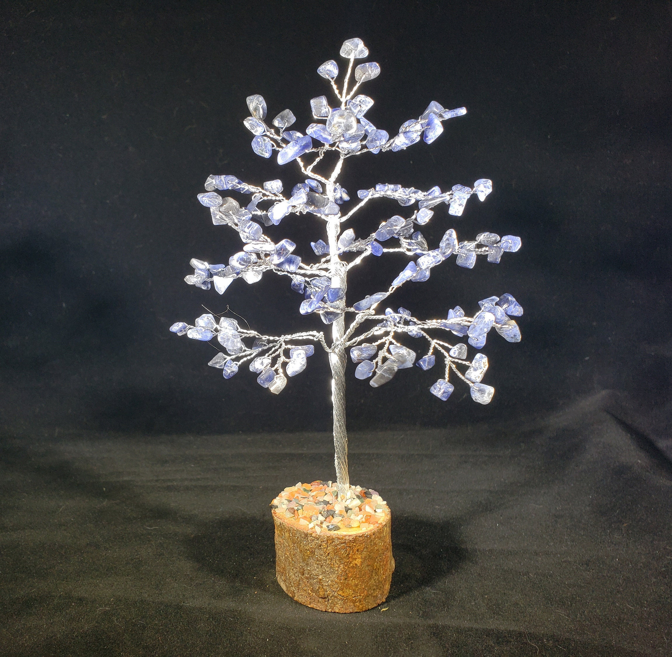 Natural SODALITE Gemstone Chip Tree With 150 Stones Crystal Tree Of Life Natural SODALITE Gemstone Chip Tree With 150 Stones Crystal Tree Of Life