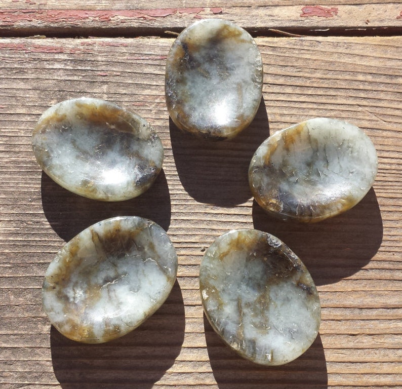LABRADORITE Worry Stone Natural Stone Hand Carved Gemstone - Etsy