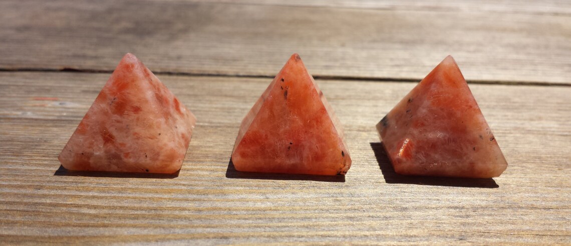 SUNSTONE Natural Small Gemstone Crystal Pyramid 20-22 - Etsy