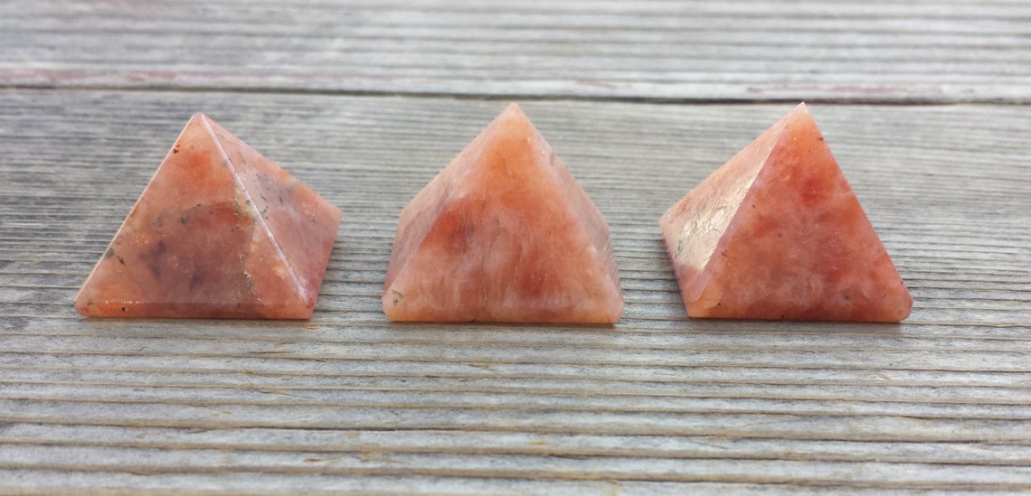 SUNSTONE Natural Medium Gemstone Crystal Pyramid 27-30mm - Etsy