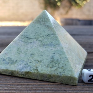VASONITE Natural Large Gemstone Crystal Pyramid 60mm [22] - Etsy