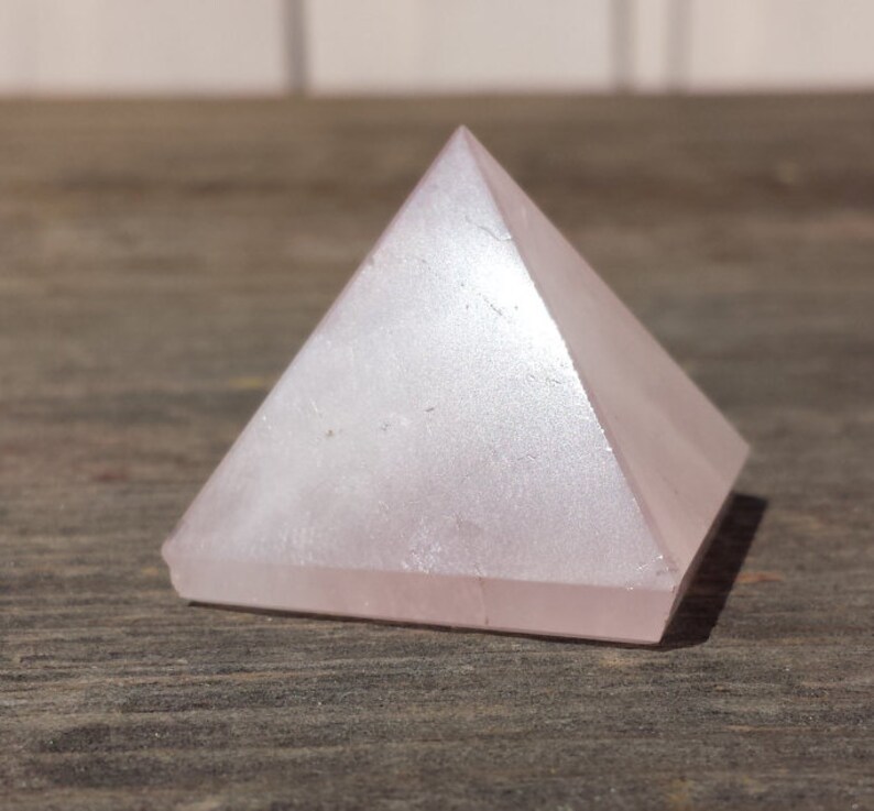 ROSE QUARTZ Natural Medium Gemstone Crystal Pyramid 27-30mm - Etsy