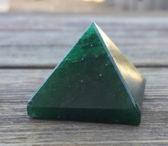 JADE natural Medium gemstone crystal pyramid 27-30mm | Etsy