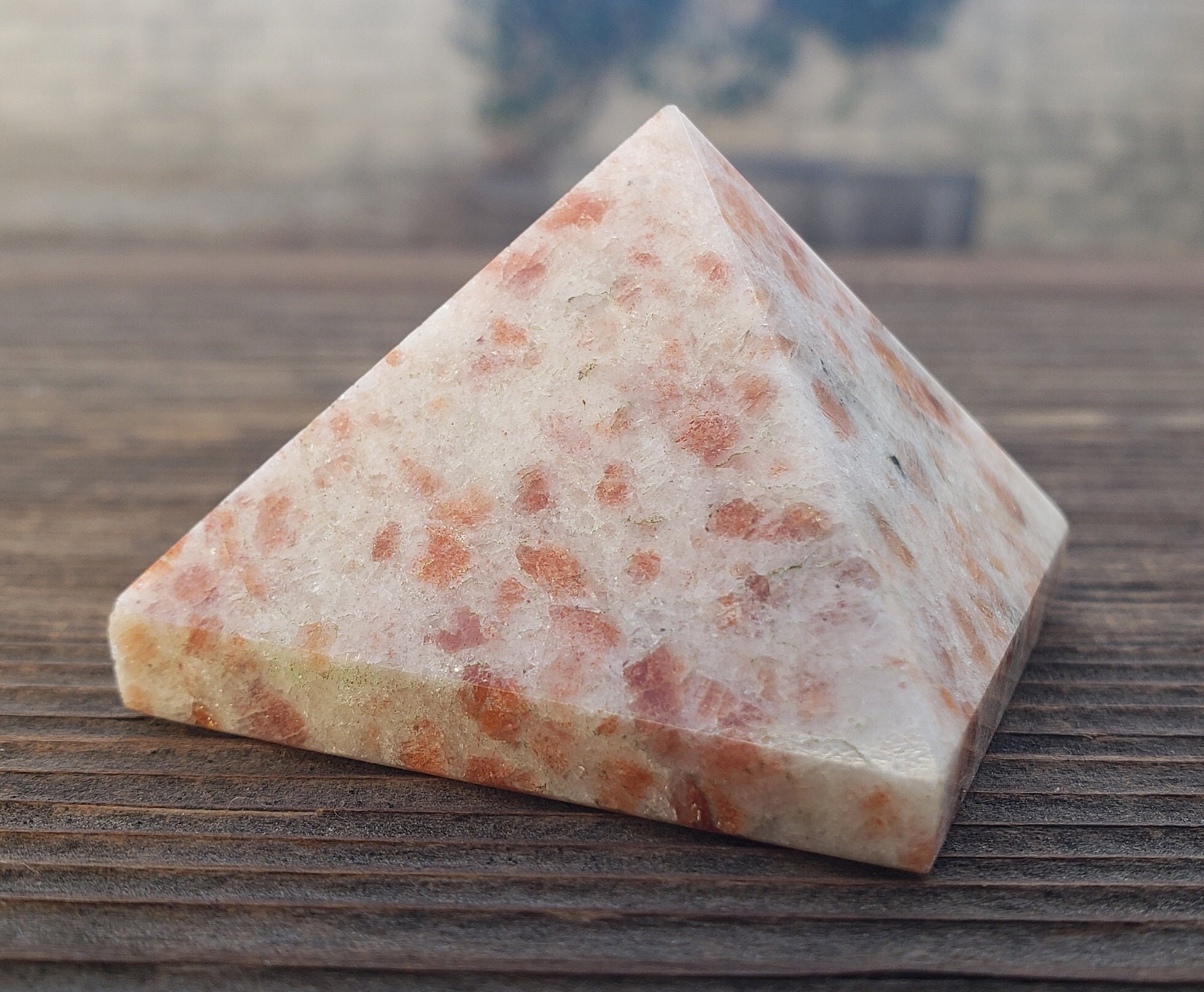SUNSTONE natural gemstone crystal pyramid 48mm [42]