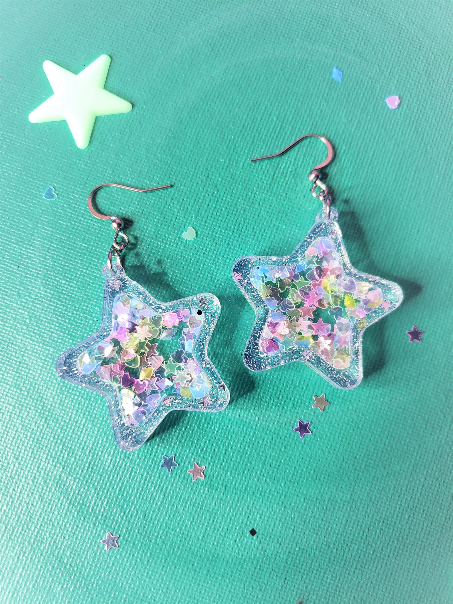 Shaker Star With Heart and Star Glitter Blacklight Reactive Earrings ...