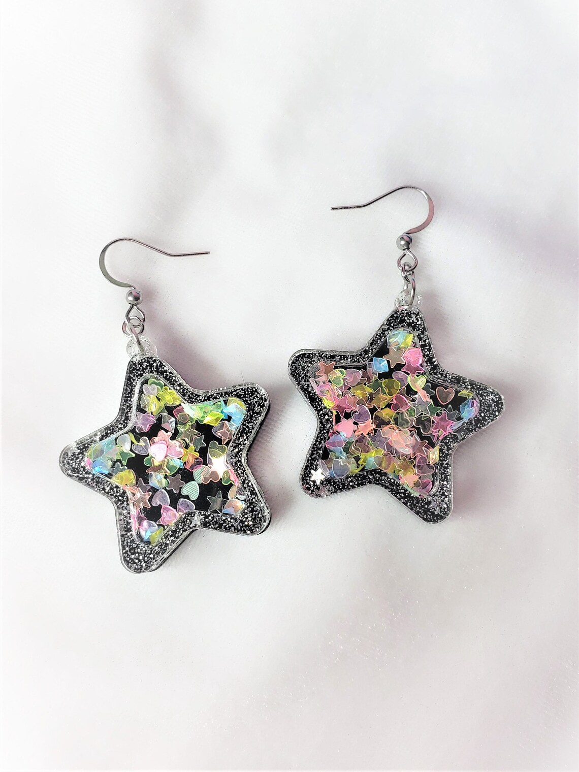 Shaker Star With Heart and Star Glitter Blacklight Reactive Earrings ...