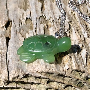 Canadian Nephrite Jade Turtle Pendant - Turtles - Green Jade - Jade ...