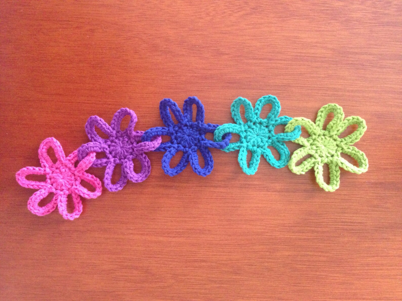 Crochet Flower Pattern / Tutorial: String of Flowers Flower | Etsy