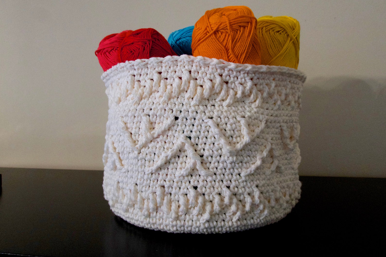 Crochet Basket Pattern / Tutorial: Small Crochet Basket - Etsy