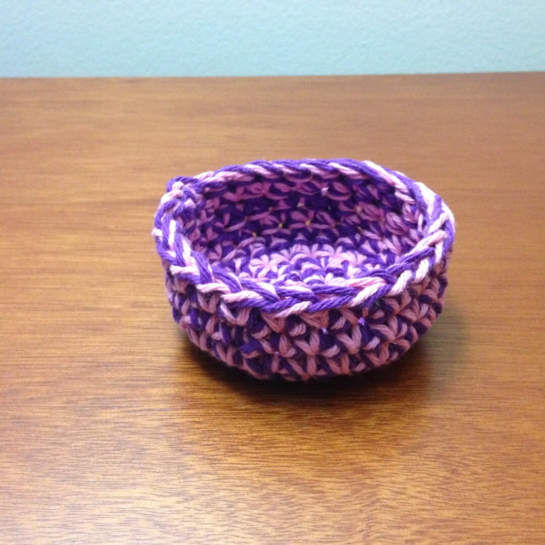 Small Crochet Bowl Pattern / Tutorial: Pink and Purple Crochet Basket ...