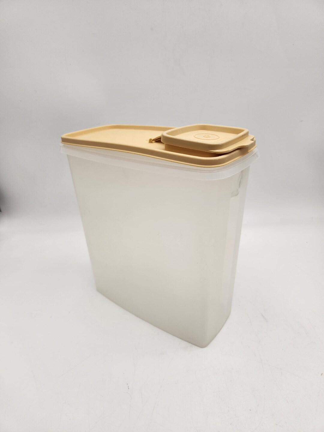Vintage Tupperware Cereal Storage Container - Etsy