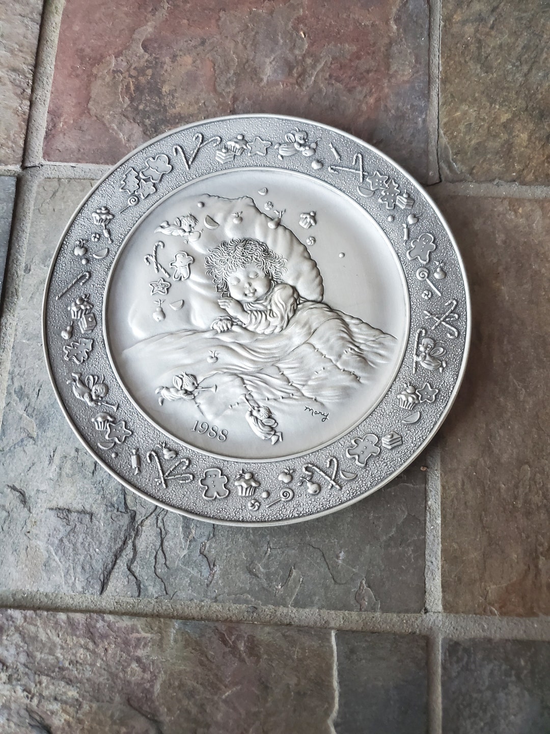 Hallmark 1988 Christmas Plate Pewter Signed Mary With Holder in Box ...