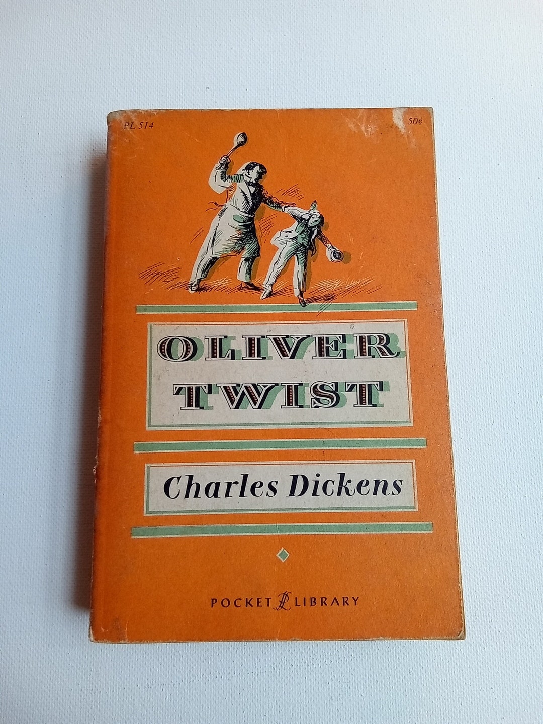 Oliver Twist by Charles Dickens Vintage Paperback - Etsy